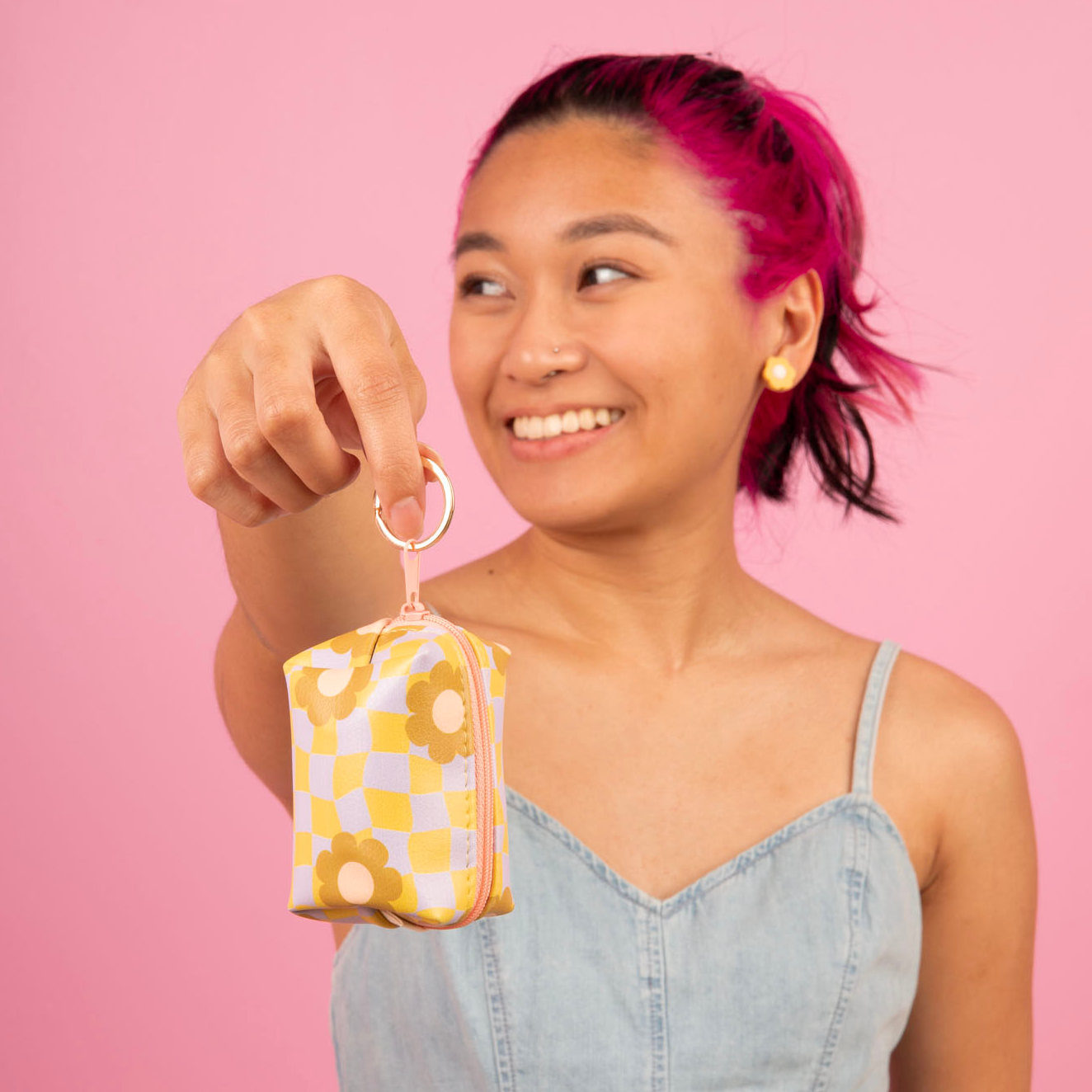 Cool Funky Daisy Tag-A-Long Key Ring– Talking Out Of Turn